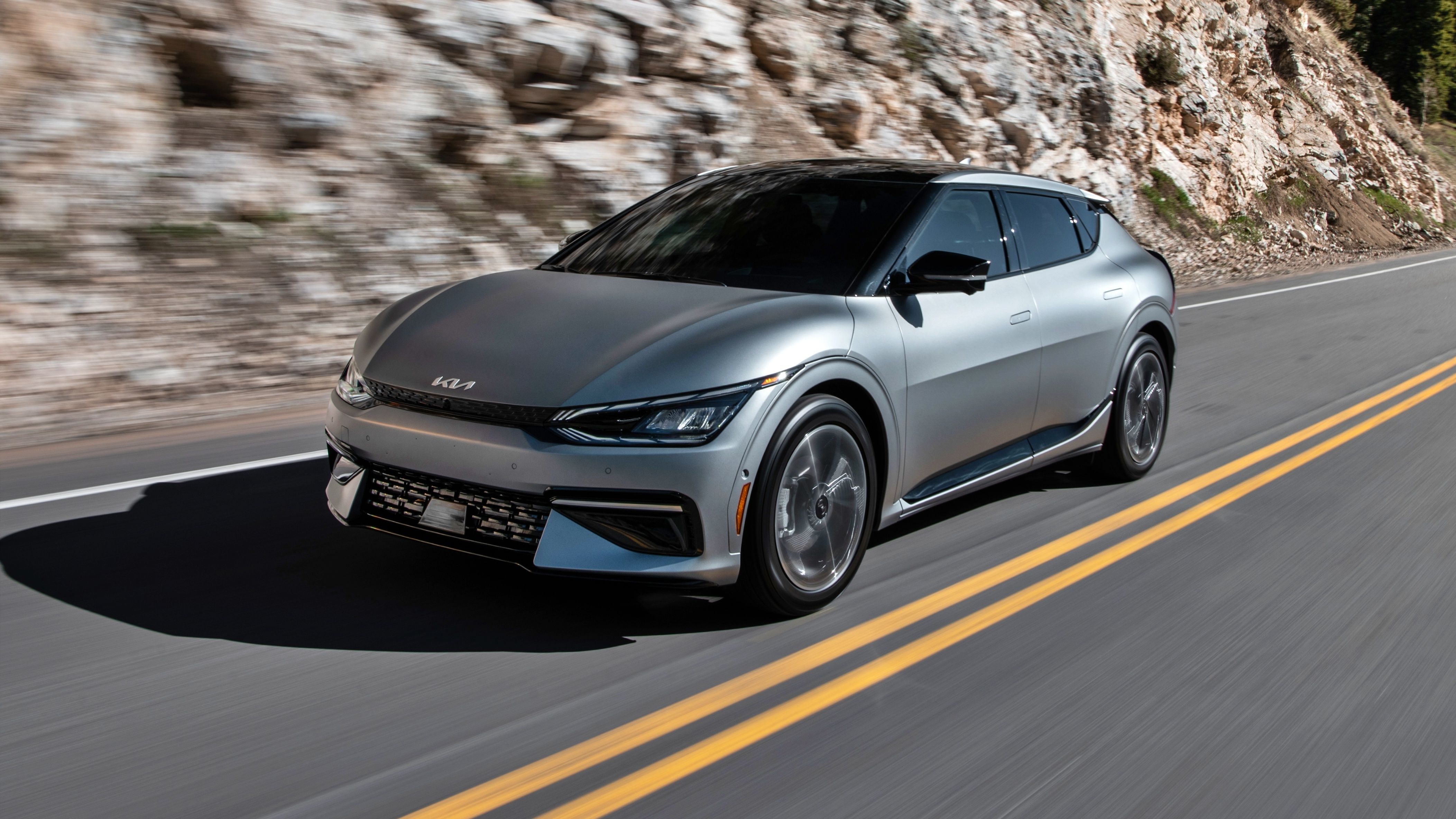 2022 KIA EV6: Performance, Price, and Photos