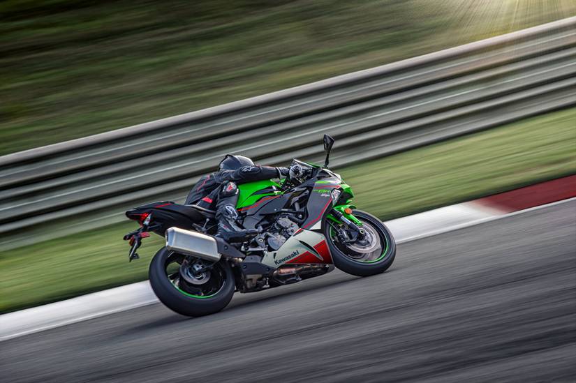 10 Reasons Why The Kawasaki ZX-6R Is The Best Ninja