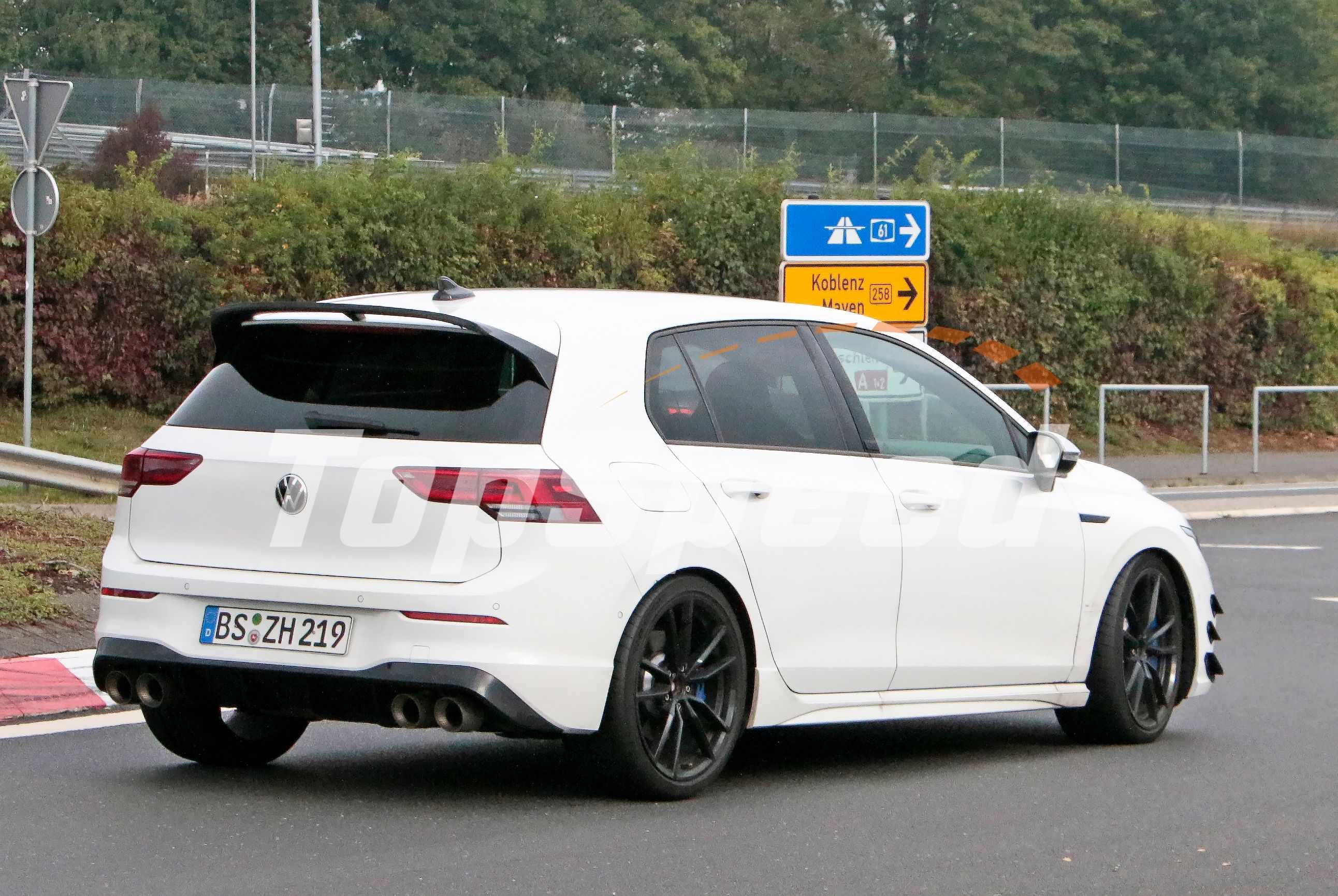 Spy Shots: An Early Look at the 2023 Volkswagen Golf R
