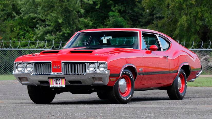 Here's What Made Every Generation Of The Oldsmobile 442 Special