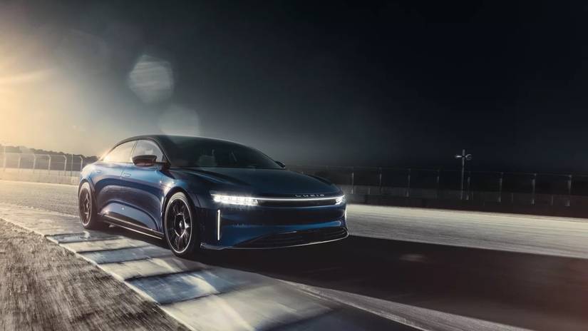 The Lucid Air Sapphire Dominates The Tesla Model S Plaid And Bugatti ...