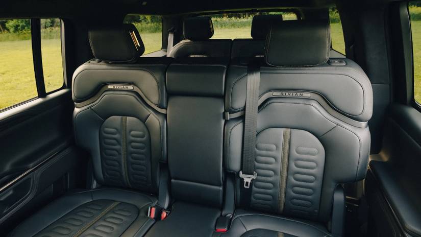 2022 Rivian R1S: Performance, Price, And Photos