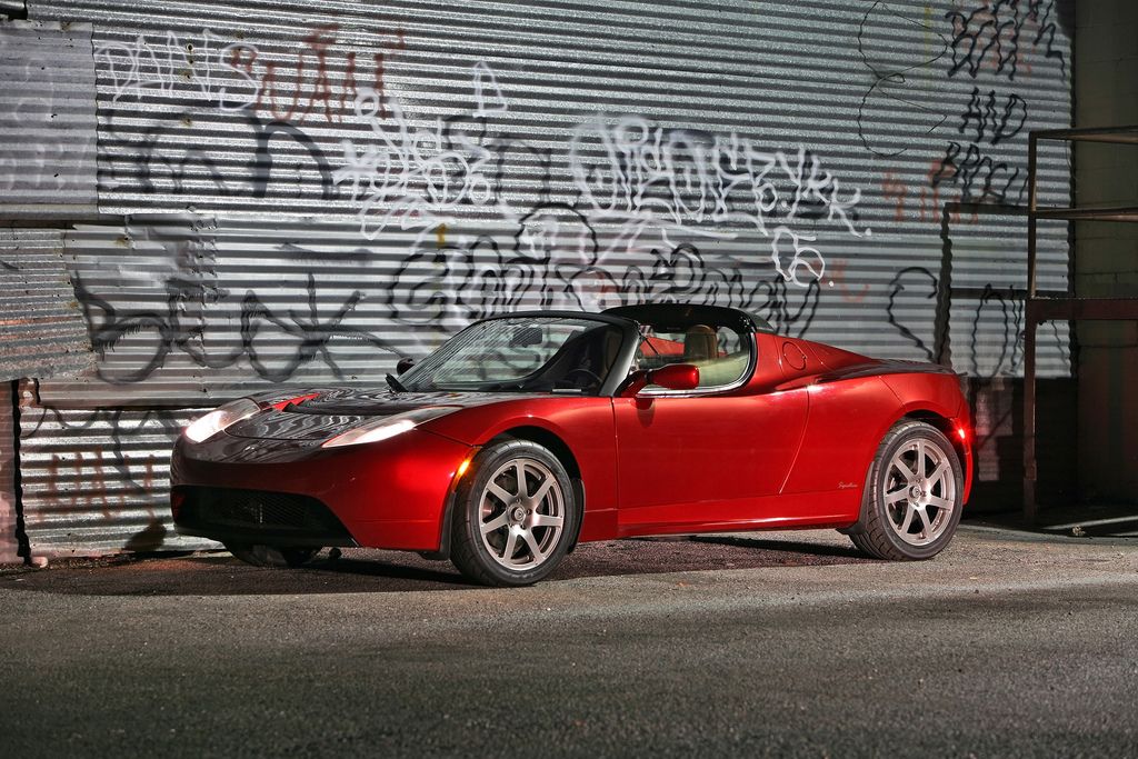Tesla Roadster: Performance, Price, And Photos
