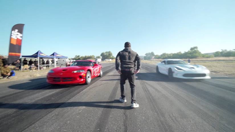 Watch As A Hellcat Redeye-Swapped 2001 Dodge Viper RT/10 Takes On A ...