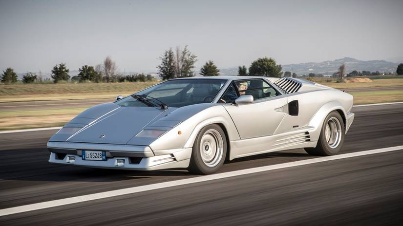 10 Things You Need To Know About The Original Lamborghini Countach