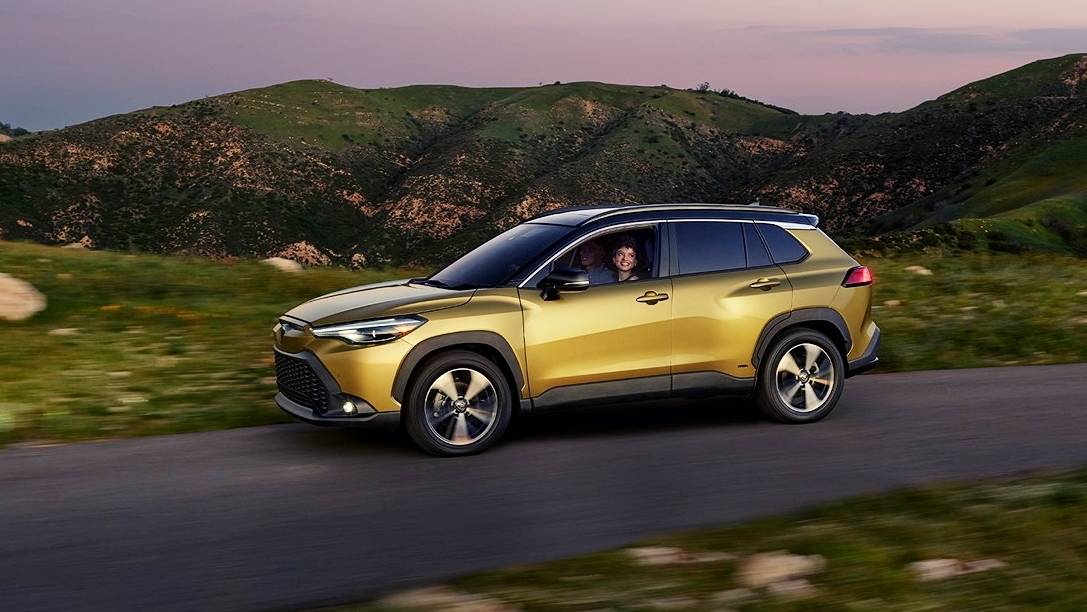 2023 Toyota Corolla Cross Hybrid: Performance, Price, And Photos