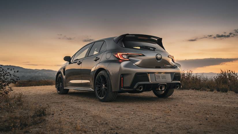 10 Best High-Performance Cars That You Can Daily