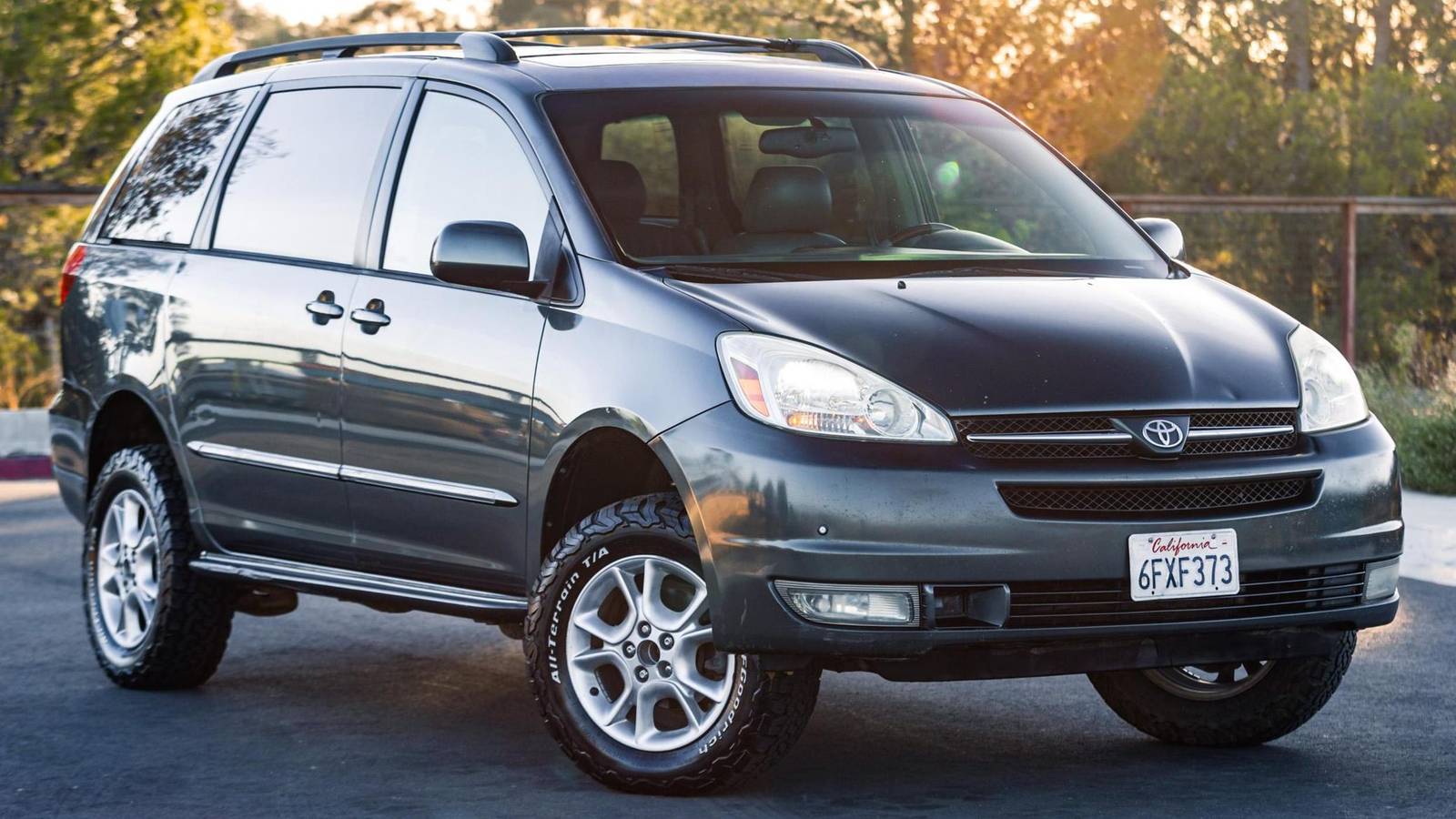 This Lifted, All-Wheel Drive Toyota Sienna Is An Off-Roading Family Hauler