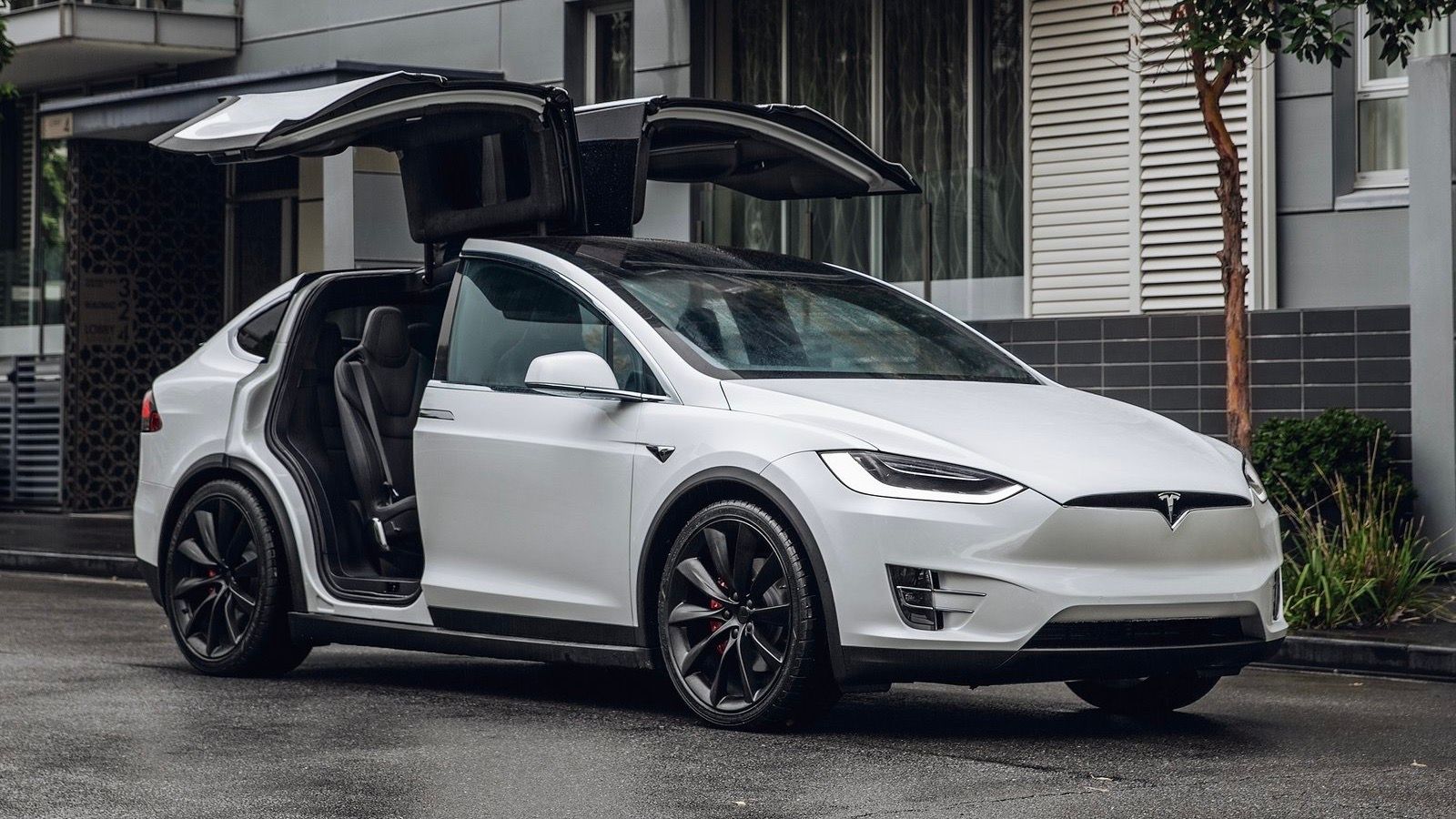 10 Things You Should Know About The Tesla Model X