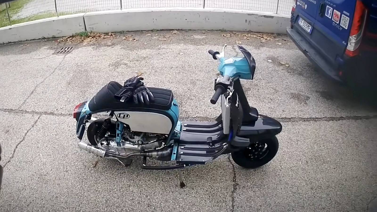 Here's An Insane Lambretta Scooter With More Horsepower Than A Kawasaki ...