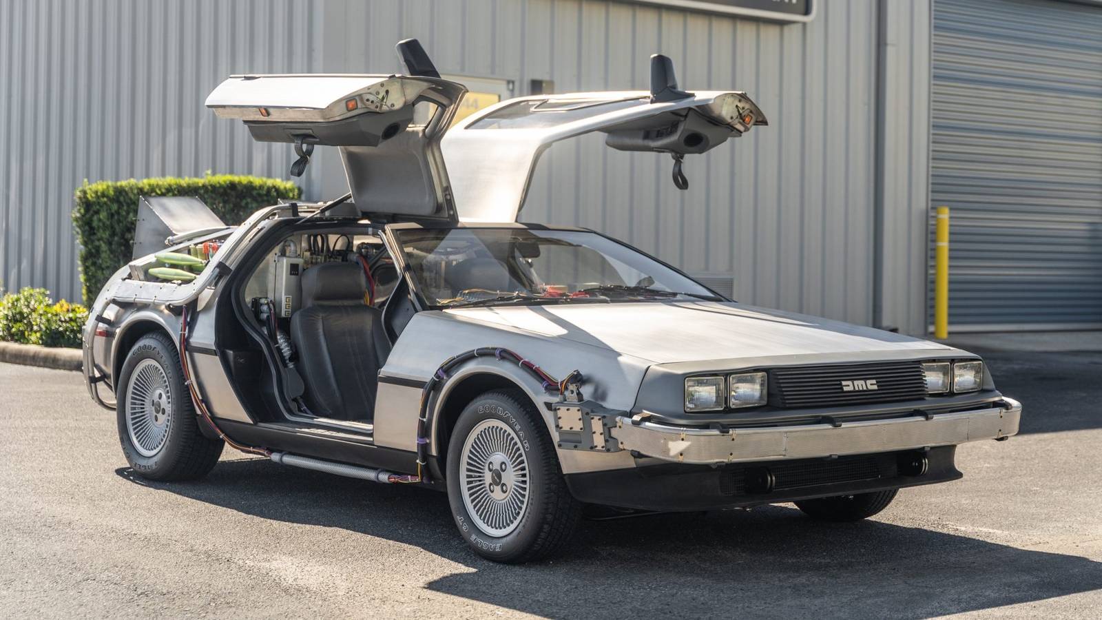 Here's Why The DeLorean Motor Co. Is Suing NBCUniversal