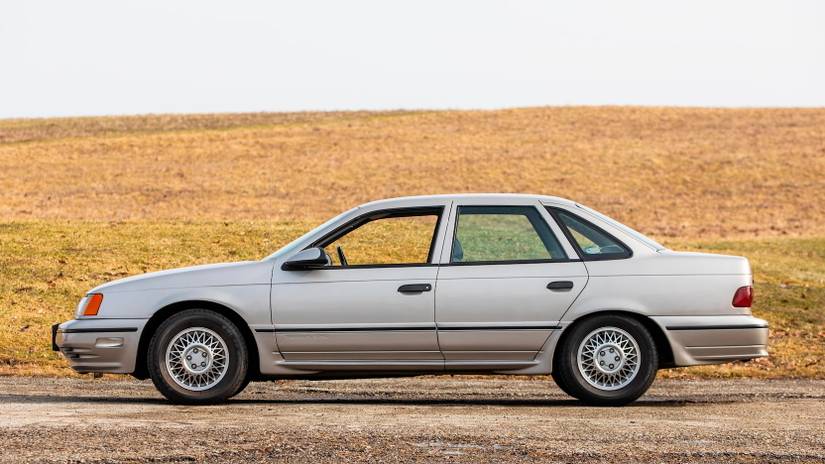 10 Amazing Things You Need To Know About The Sleeper Ford Taurus SHO