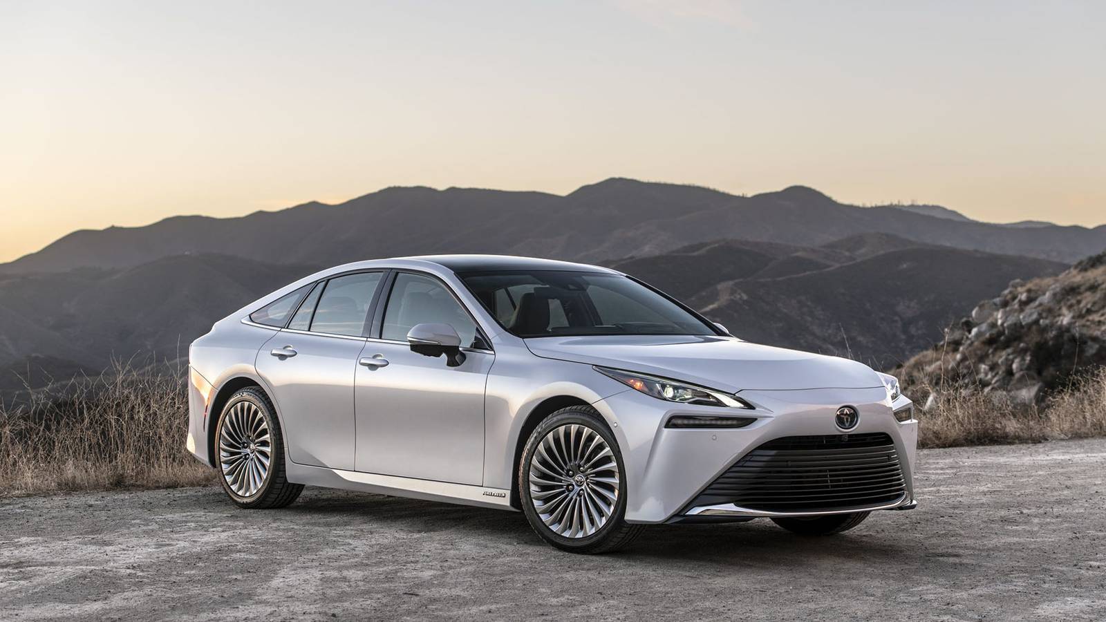 Everything You Need To Know About The H2 Powered Toyota Mirai
