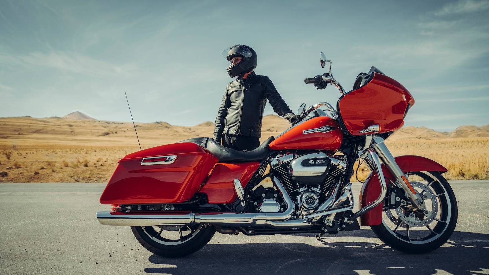 10 Reasons Why Everyone Loves The Harley-Davidson Road Glide