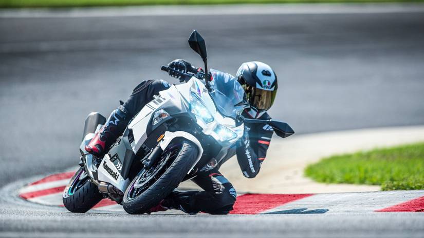 Top 10 Fastest Motorcycles Under 400cc
