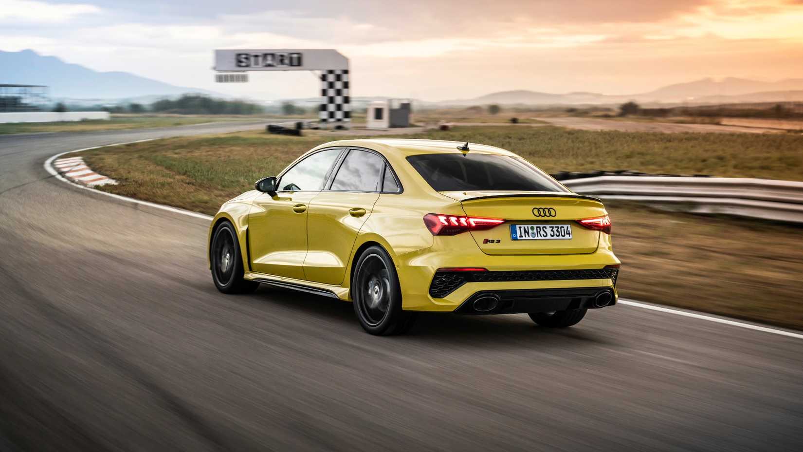 10 Automakers That Had An Intimate Relationship With Inline-Five Engines