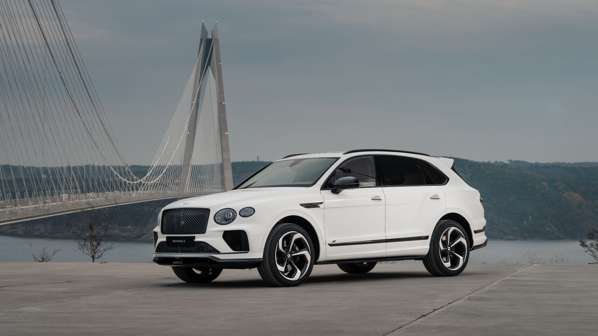 10 Things You Need To Know About The Uber-Luxurious Bentley Bentayga