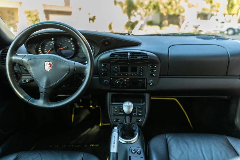 The 996-generation Porsche 911 Turbo Is An Impressive Sports Car