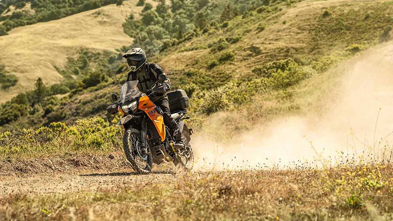 The Old-School Kawasaki That’s Still In Production After 30 Years Is ...