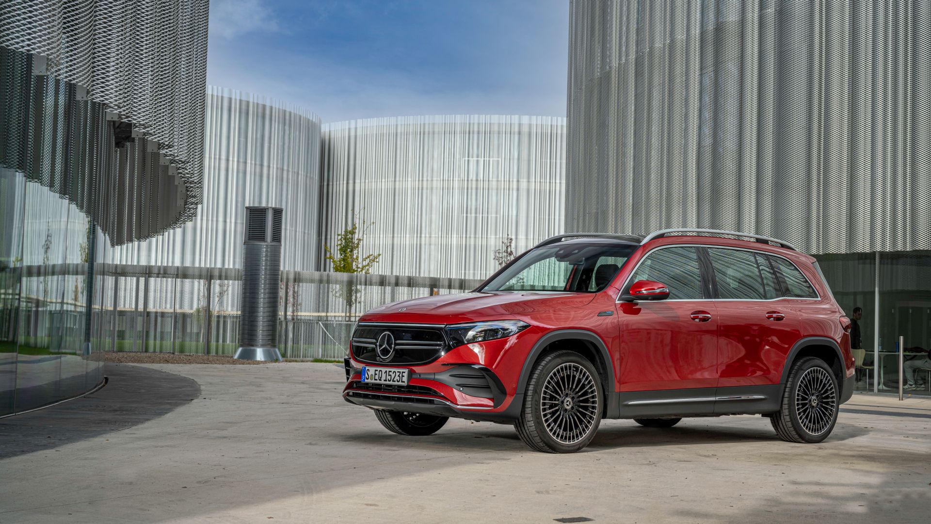 10 Best Electric Three-Row SUVs