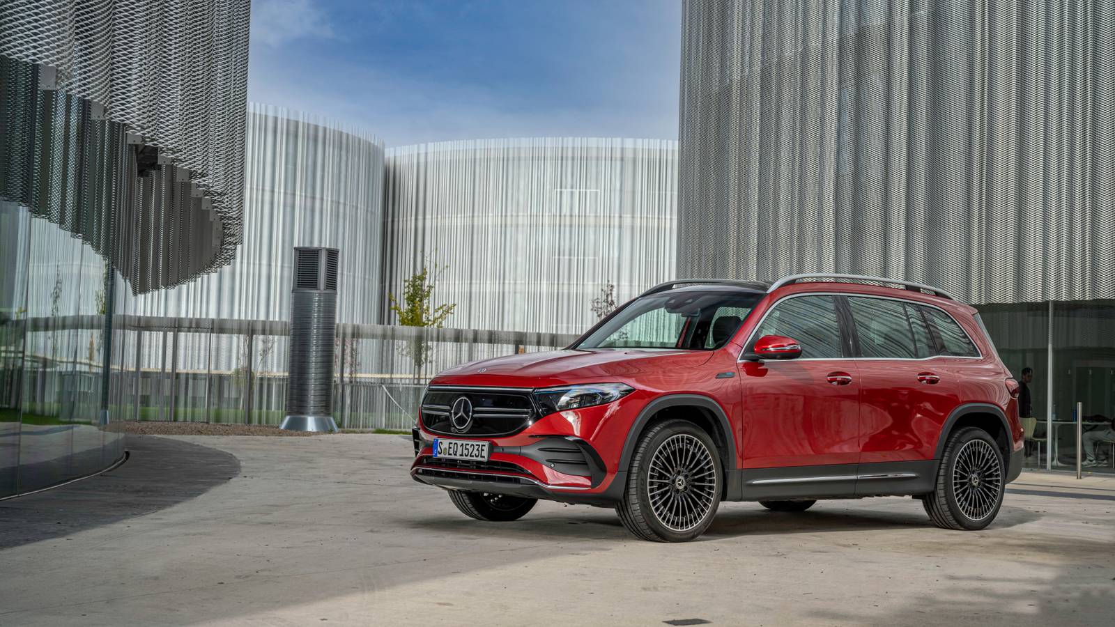 Here's Everything You Need To Know About The All-Electric Mercedes EQB