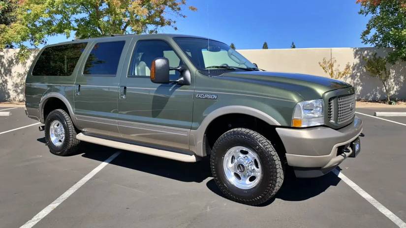 2000-2005 Ford Excursion: Performance, Price, And Photos