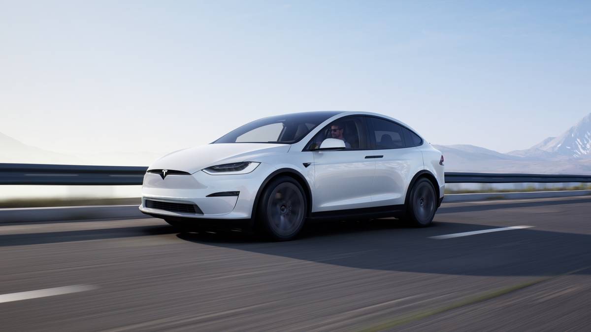 2021 Tesla Model X | TopSpeed