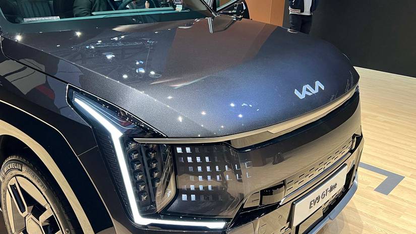 2024 Kia EV9 First Look: An EV That's Perfect For America