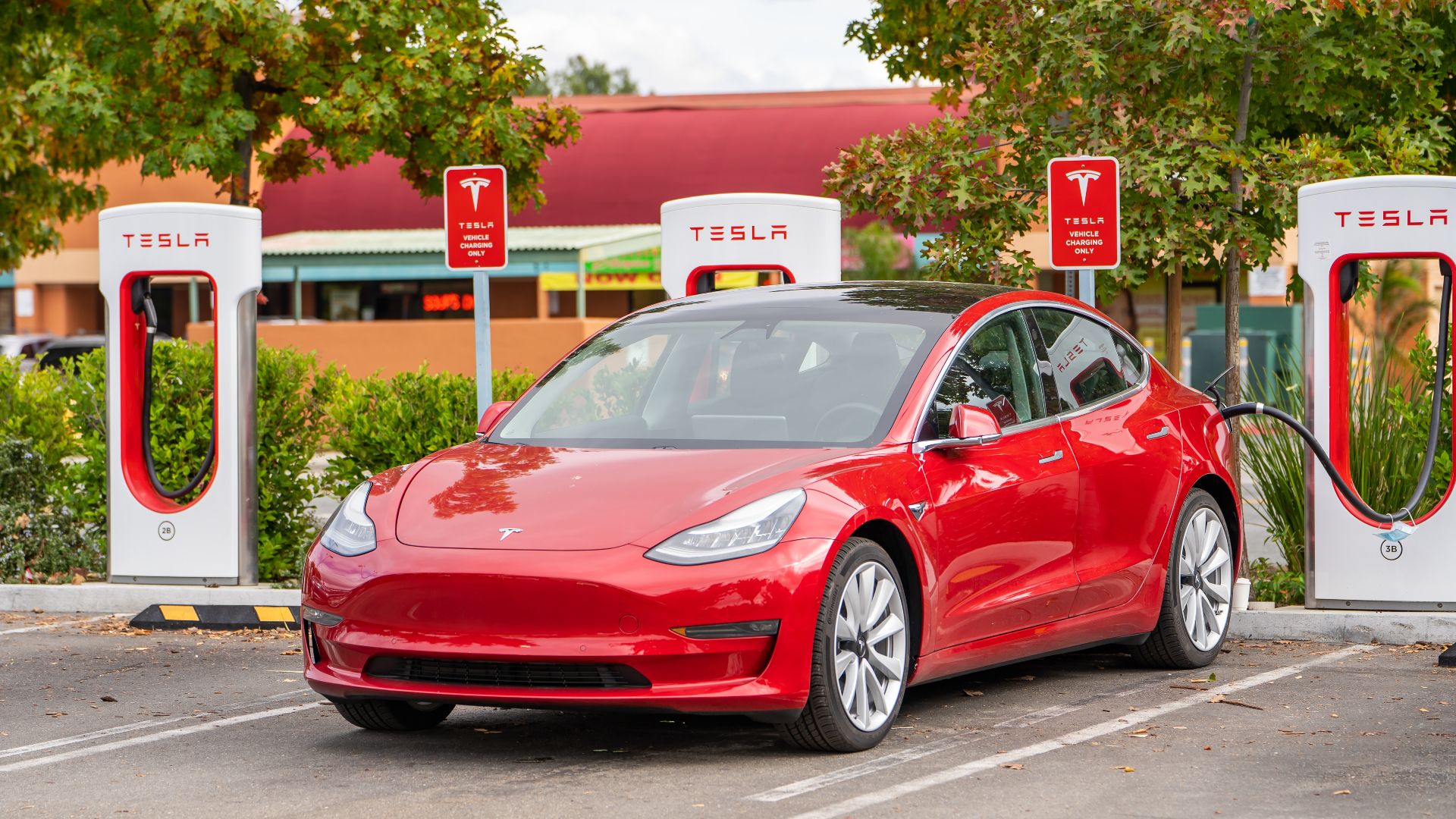 Tesla’s Supercharging Network Is Getting More Crowded By The Day
