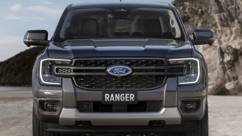 5 Reasons To Buy The Chevrolet Colorado (5 Reasons To Wait For The Ford ...