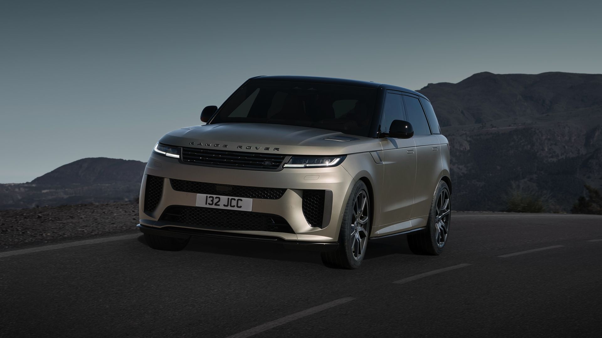 2024 Range Rover Sport Dynamic SE P400 Review: The "Lite" Version for ...