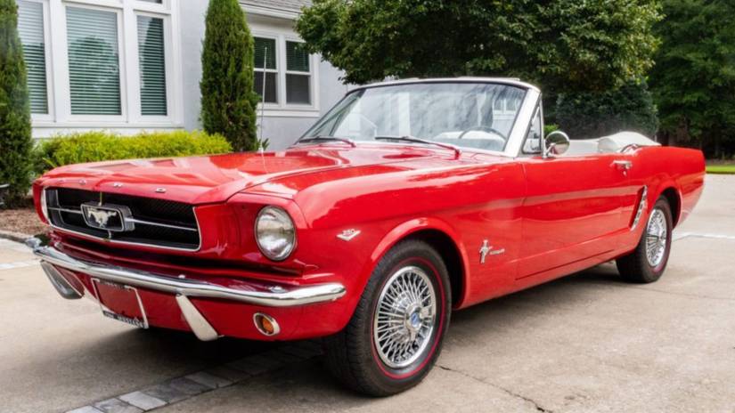 Honoring 7 Generations Of The Ford Mustang