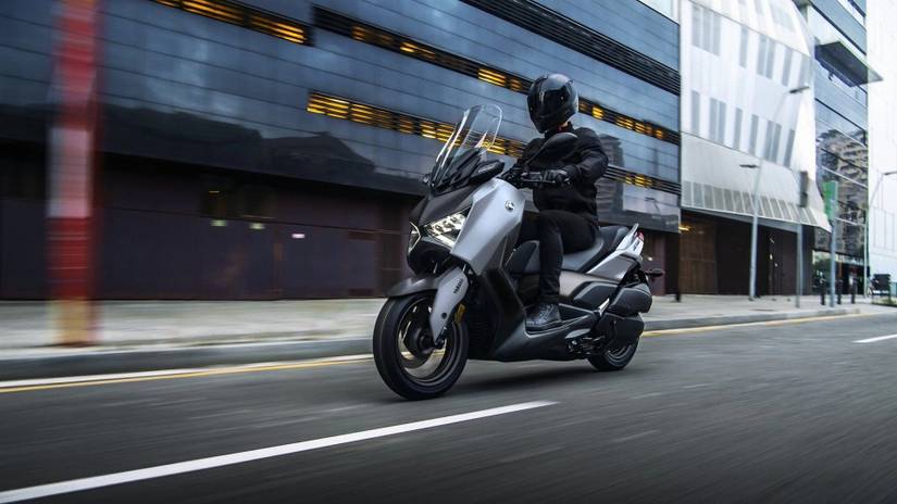 2023 Yamaha XMAX 300 | TopSpeed
