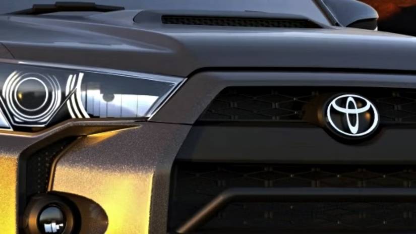 Spotted!! 2025 Toyota 4Runner Caught Testing Under Heavy Camouflage