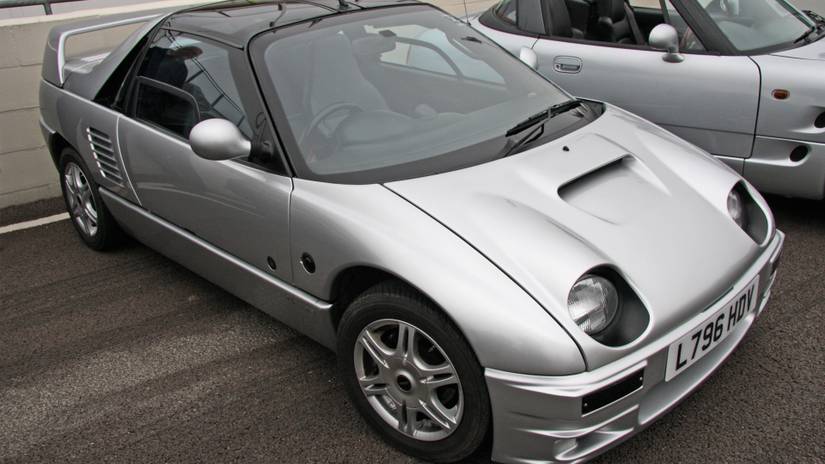 10 Attainable Mid-Engined Sports Car Every Enthusiast Should Own