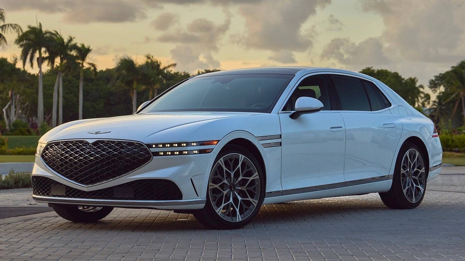 10 Korean Cars That Offer Crazy Luxury And Impressive Reliability