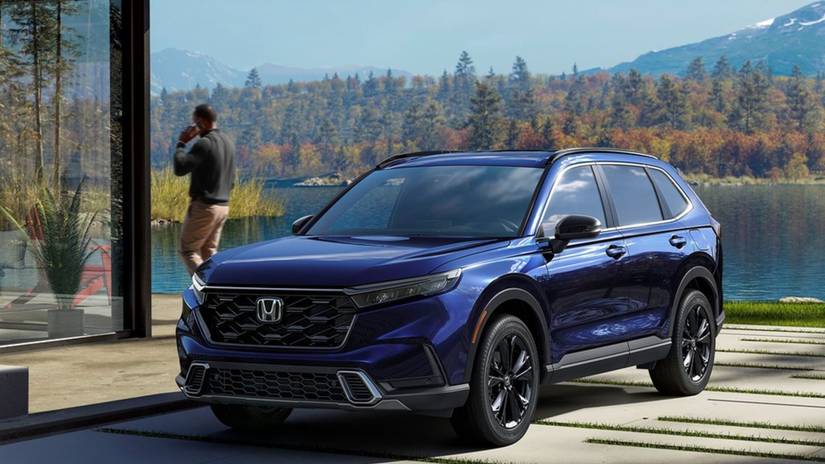 10 Best SUVs To Rent For Long Road Trips