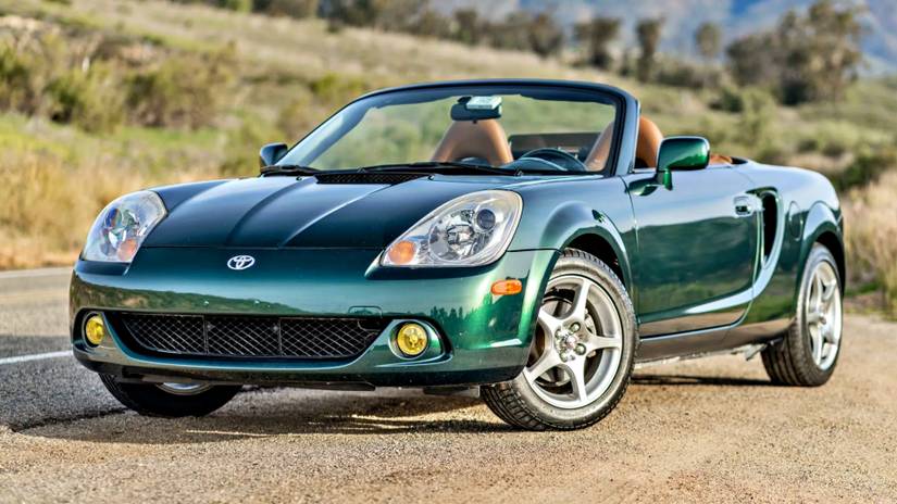 10 Attainable Mid-Engined Sports Car Every Enthusiast Should Own