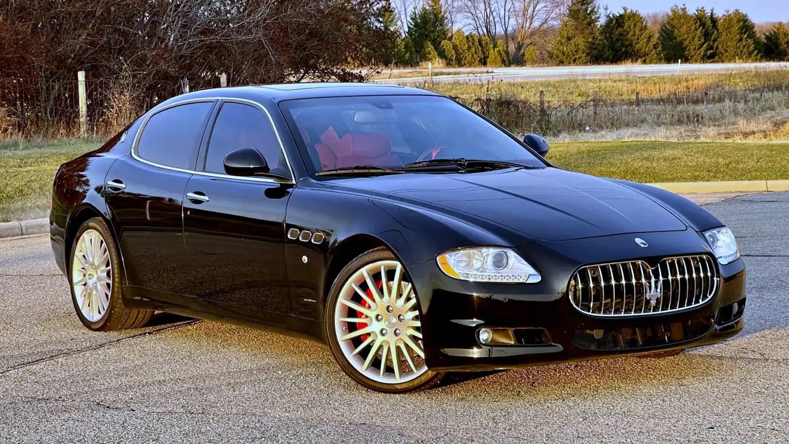 10 Sinister Used Cars That Instantly Get You Mafia Boss Status