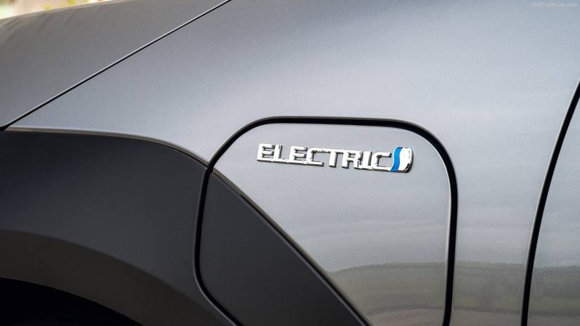 10 Reasons Why The Toyota bZ4X Is An Underrated Compact EV