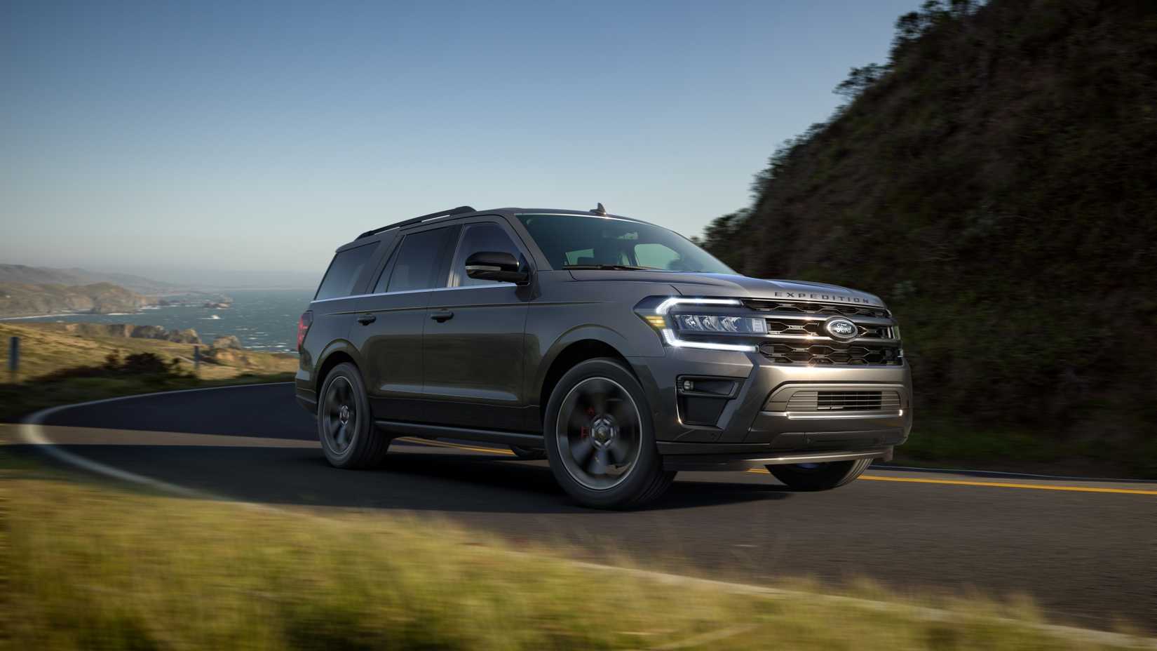 10 Best RWD SUVs From 2023