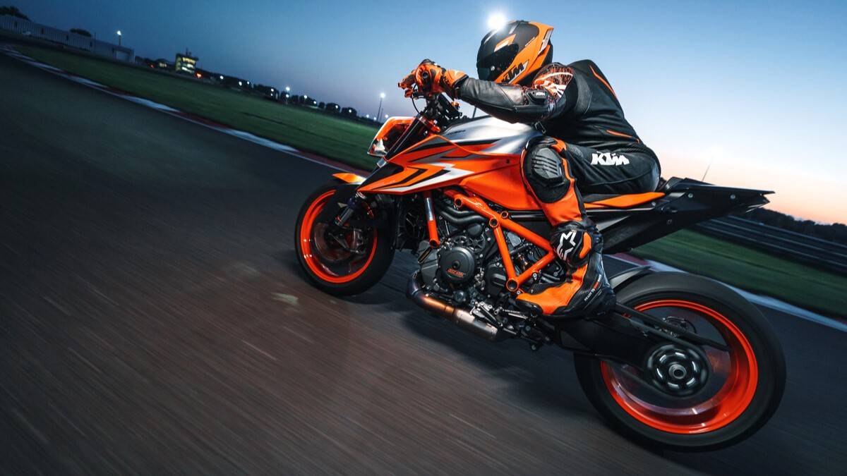 Check Out The 2024 KTM 1290 Super Duke R