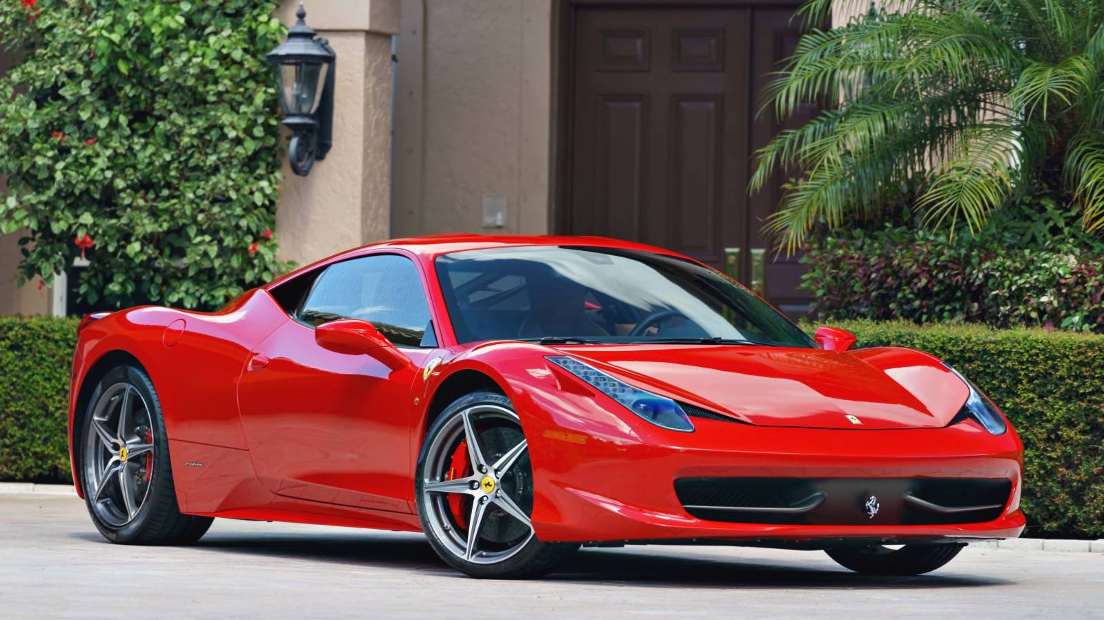 10 Secrets Ferrari Owners Will Never Tell You