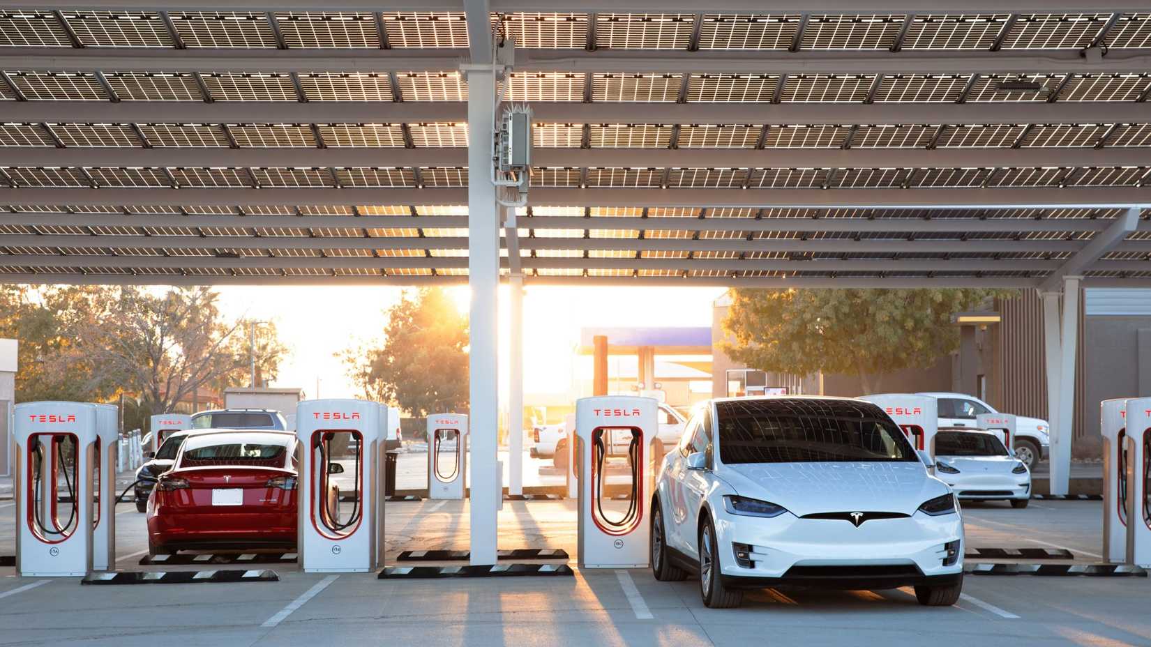 Here's How Much The Tesla Model S, X, and 3 Depreciate After 5 Years