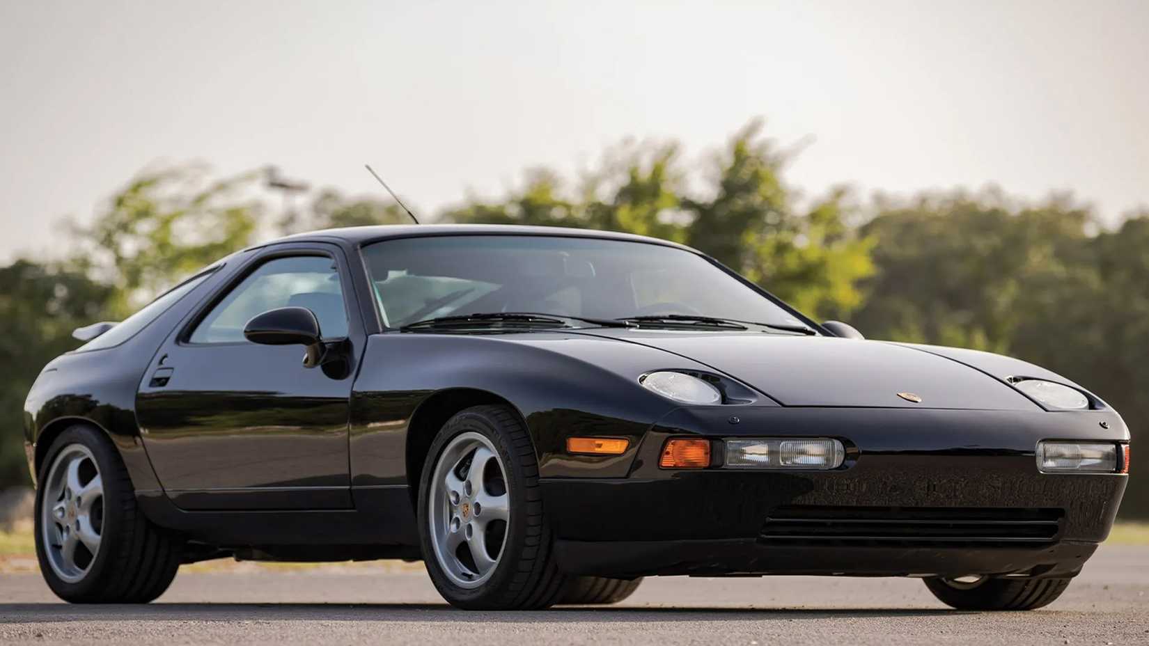 10 V-8 Sports Cars That Ruled The 1990s