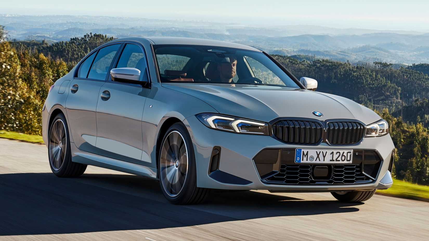 10 Best Luxury Sedans You Should Consider Right Now