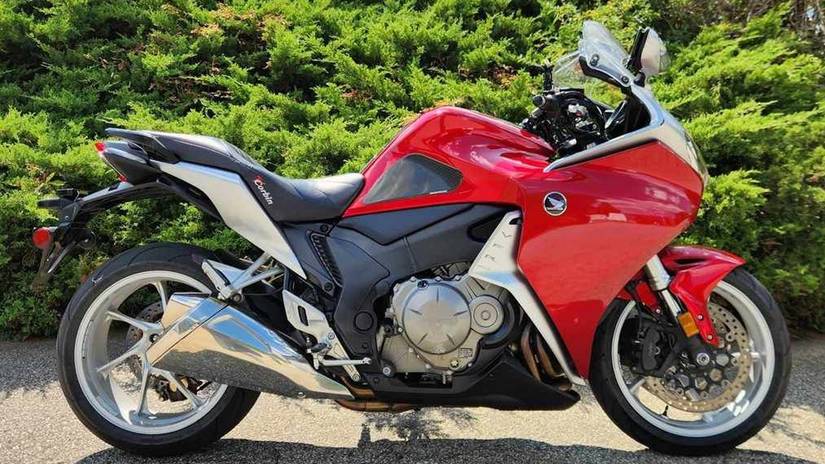 10 Touring Bikes From The 2000s That Are Worth Buying Today