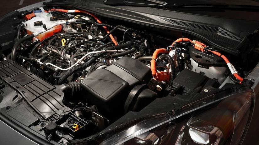 10 Things To Know About The Ford Escape Hybrid