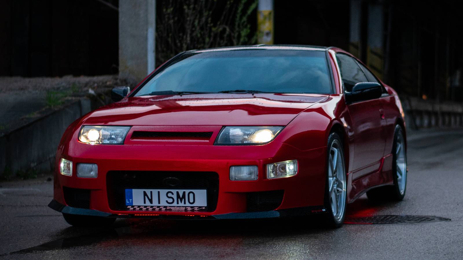10 Things Everyone Should Know About The Nissan 300ZX Twin Turbo