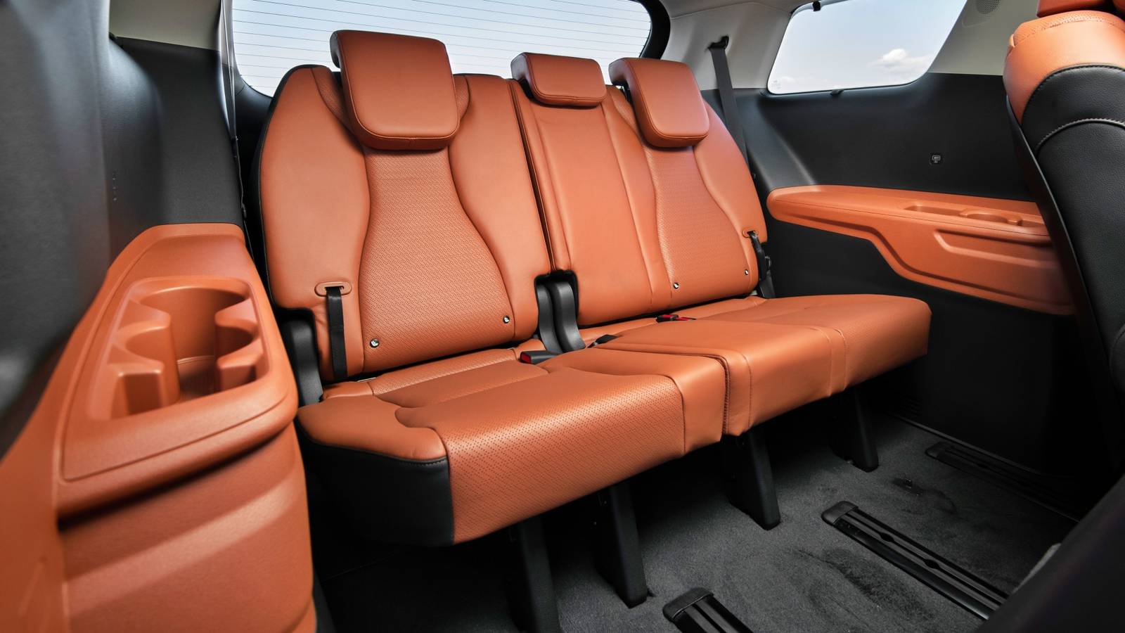largest interior minivan